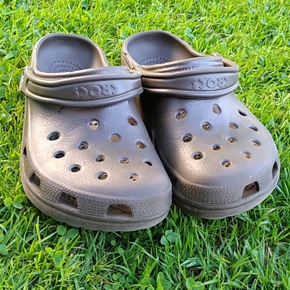 CROCS | Shoes | Crocs Brown Excellent Condition | Poshmark